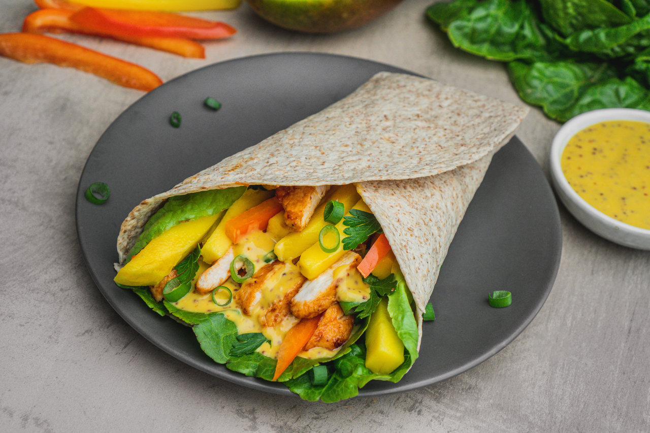 Wrap z kurczakiem i mango - Szef Smaku